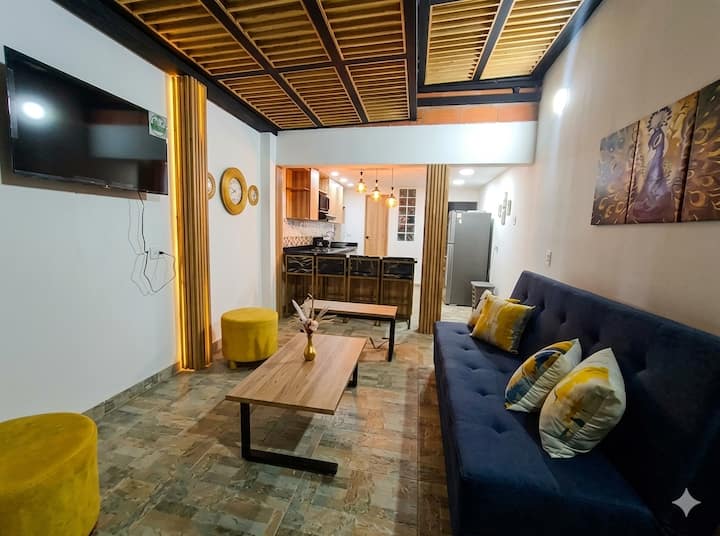 Palma Living 2- Large Apartment-laure Max 12 People - Medellín