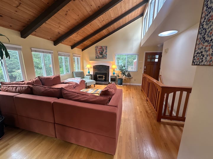 Serene Spacious Mountain Home Dedicated Workspace - Aptos, CA