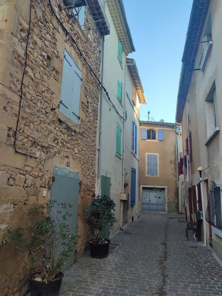 Jolie Maison De Village Au Calme - Pertuis