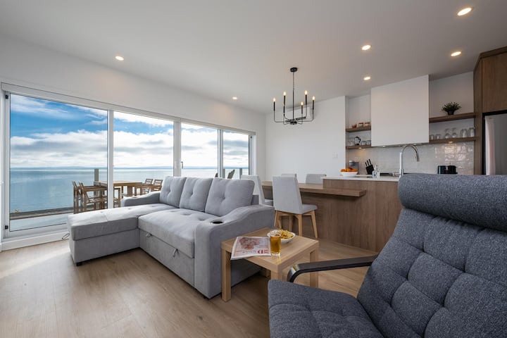 Panorama 1251: Privé & Luxe, Couchers De Soleil - Le Massif de Charlevoix