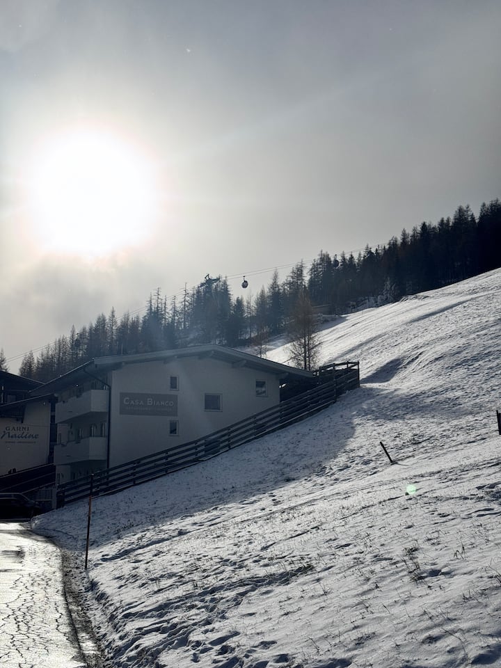 Modernes Apartment Mit 2 Schlafzimmern & Terrasse - Sölden