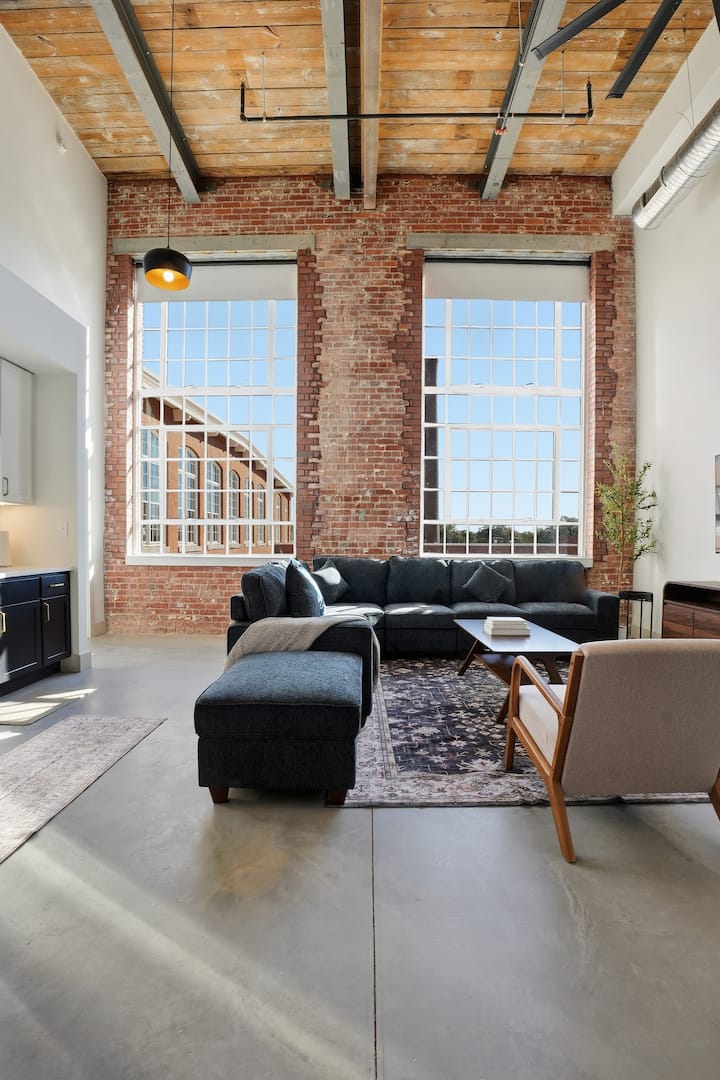 Warm And Inviting Abode - Saluda Lake, SC