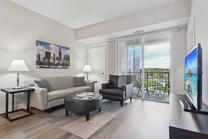 Warrenville Corporate Apartment 2b - Naperville, IL