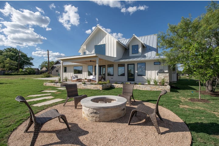 The Revival House - Marble Falls, TX