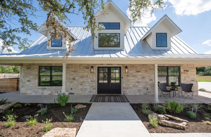 The Revival House - Marble Falls, TX