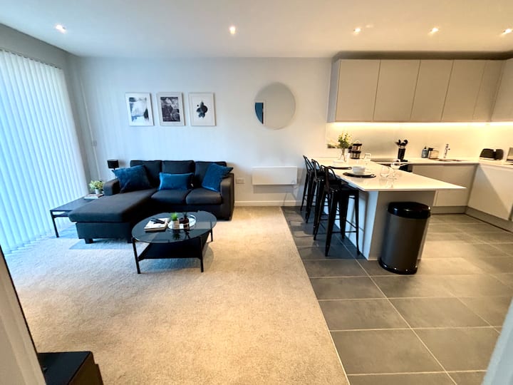 Central, Modern, Stylish Apartment With Gym. - Manchester