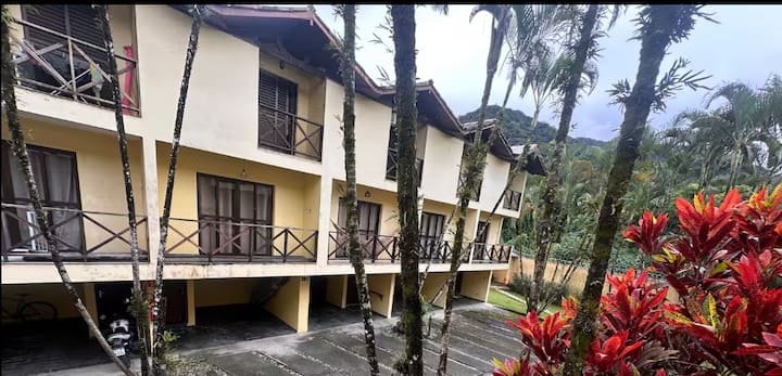 Triplex Centro 3 Quartos Wi-fi Piscina Churrasquei - Ubatuba