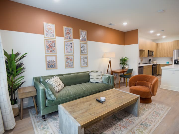 5 Mins To Uab, Elite Gym, Coffee & Secure Parking - Birmingham, AL