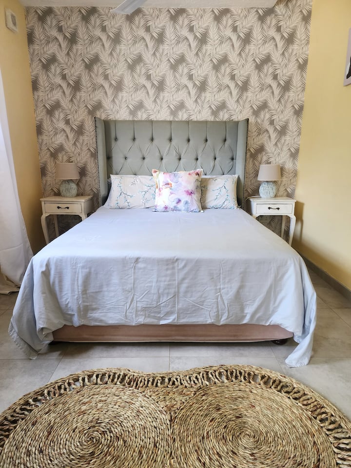 Villa Vutomi - Tranquil Durban North Escape - KwaMashu