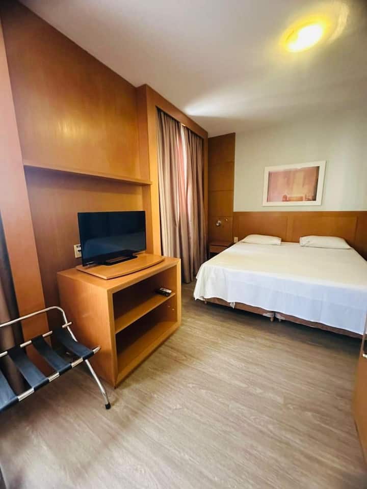 Hospede-se Aqui/conforto/hotel De Luxo/acessível - Uberlândia