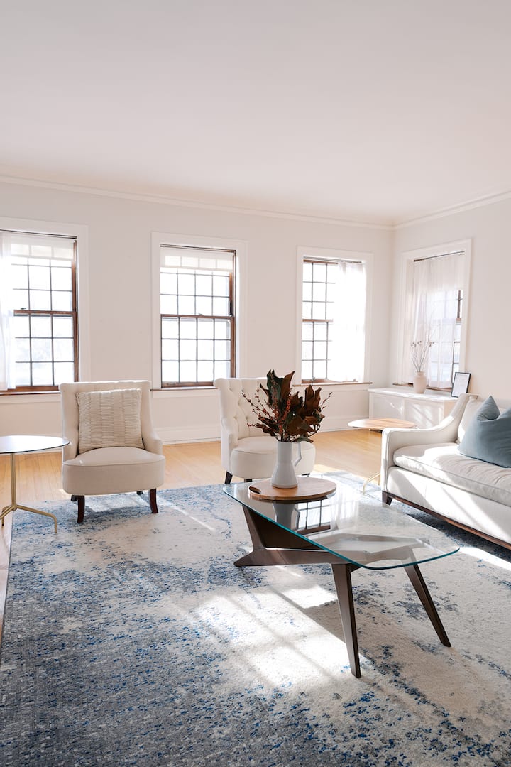 Charming Georgian Retreat In Historic Evanston - Evanston, IL