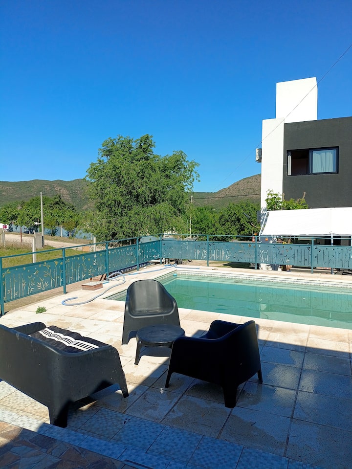 Cabaña La Dueña 
 En Villa Carlos Paz. - Villa Carlos Paz