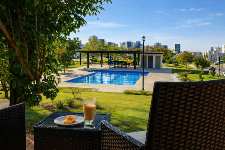 Casa En Residencial Con Alberca | 3 Recs | 6 Pax - Querétaro