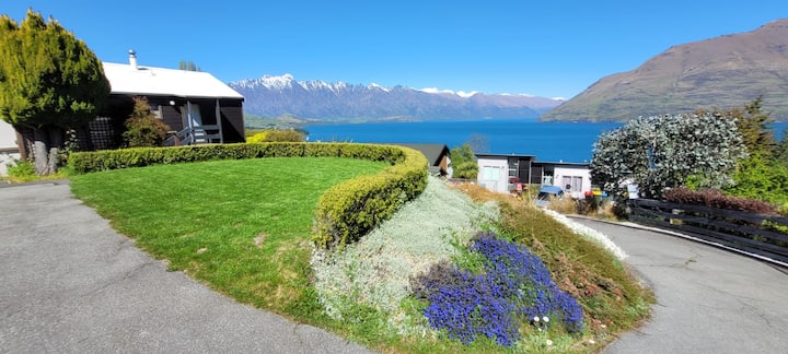 Spectacular Lake And Mountain Views - Queenstown