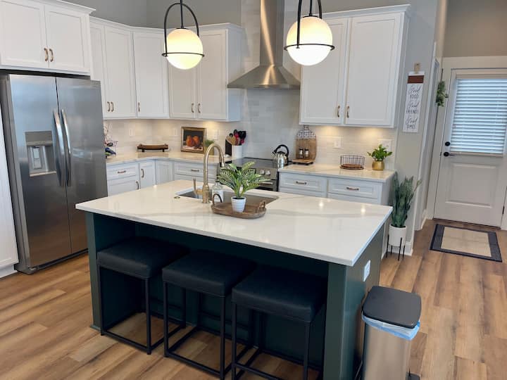 Beautiful New Downtown Townhome In Great Location - Greenville, SC