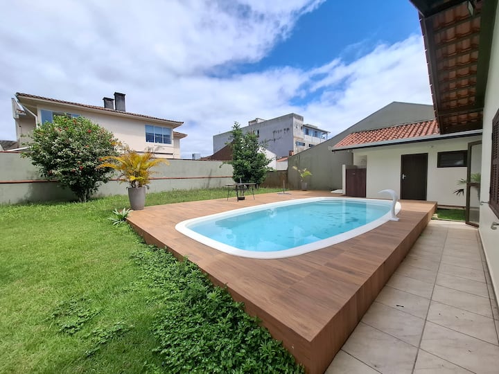 Casa Com Piscina A 400m Do Mar – Itapoá/sc - Itapoá