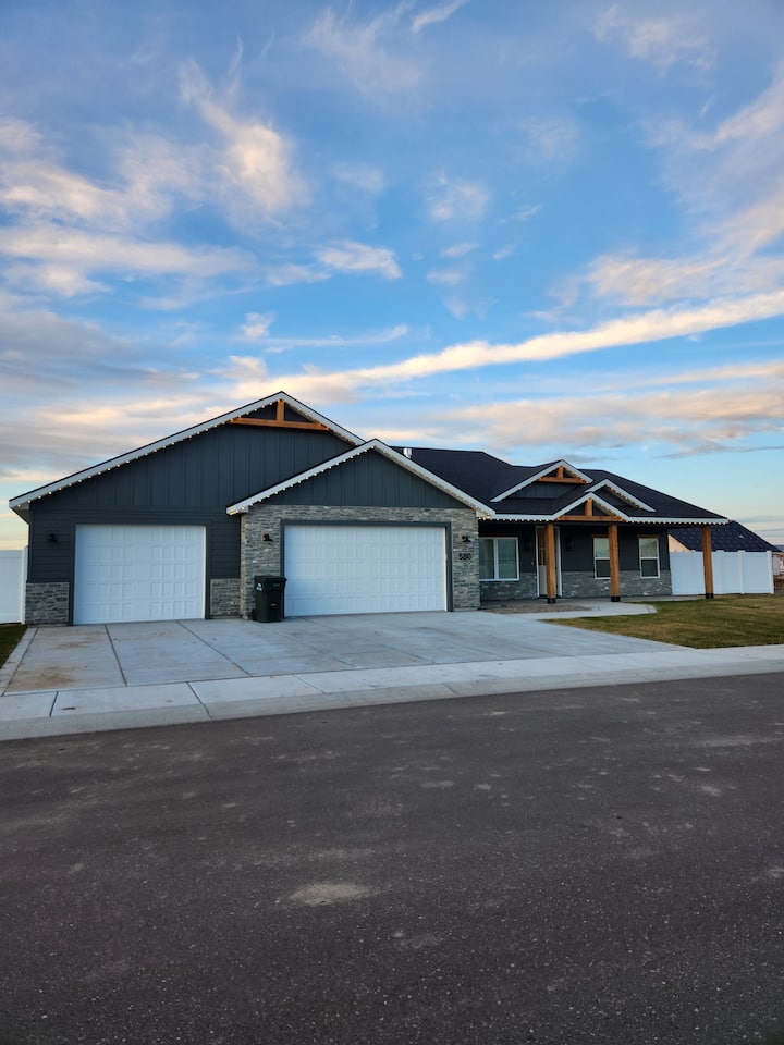 Country Charm - Rupert, ID