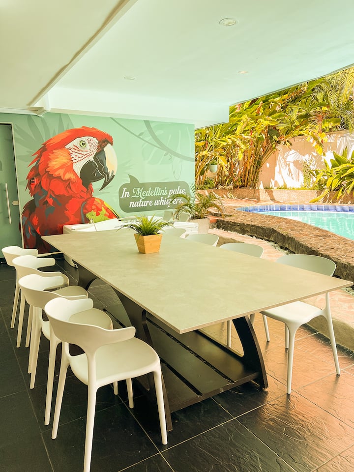 10br El Poblado • Pool & Jacuzzi • Near Provenza - Medellín