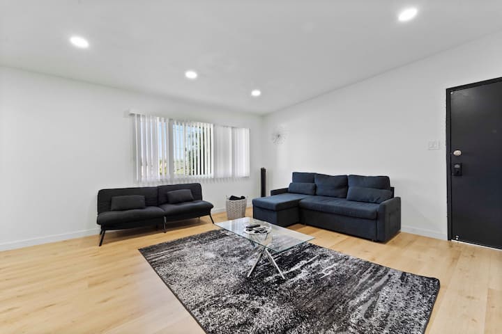 Your Norwalk California Getaway Near Knotts 2b 1b - Norwalk, CA