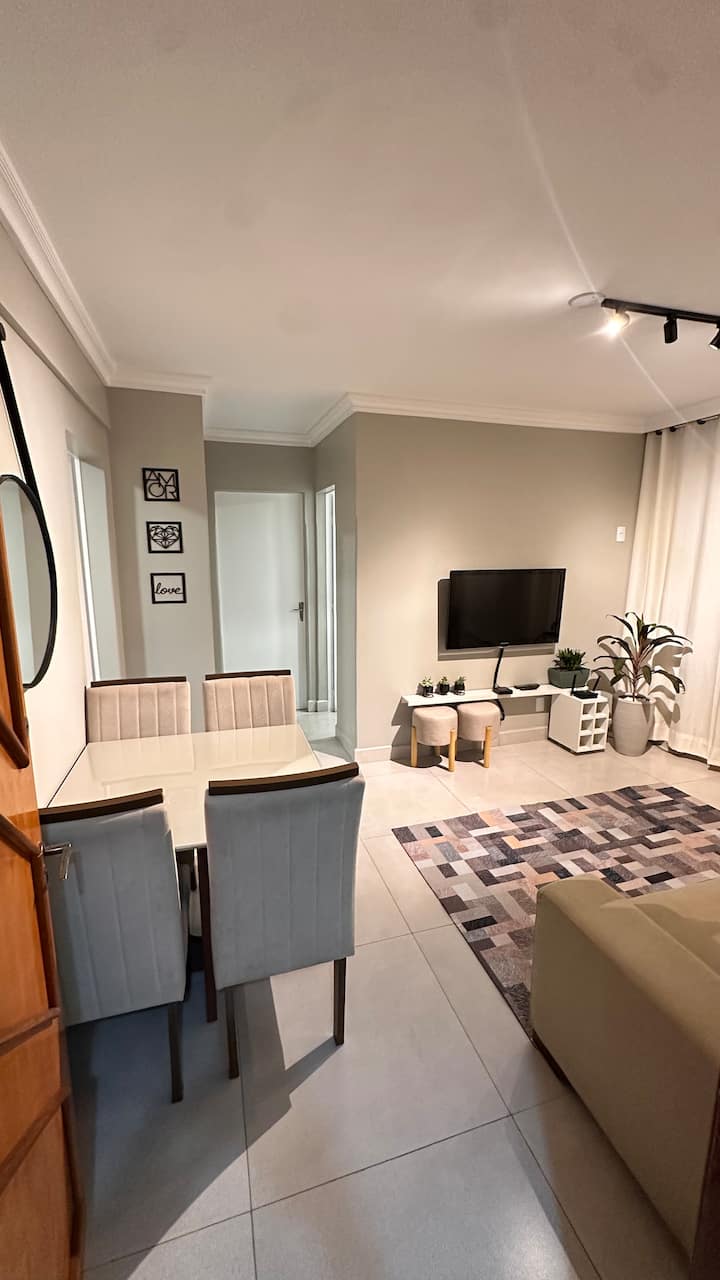 Tranquilo E Bem Localizado:2/4 No Coração Do Bueno - Goiânia