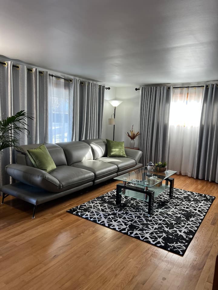 3 Bedroom Comfy Ranger House - Altoona, PA