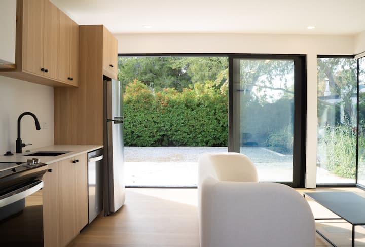 Modern Desert Oasis - Phoenix, AZ