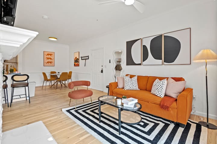 Luxurious King Bed Retreat | Pool + Fitness Access - Midway Hollow - Dallas