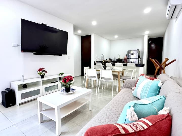 Confort, Estilo Y Ubicación Perfecta En Temozón - Mérida