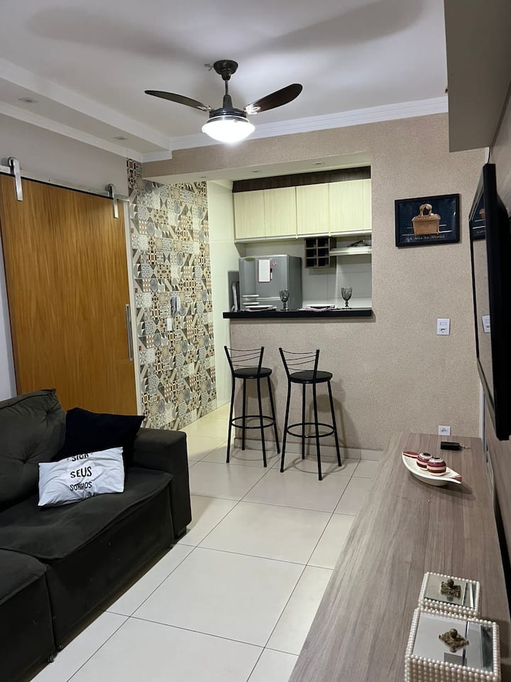 Apartamento Aconchegante 2 Quartos, Ambos Com Ar - Catanduva