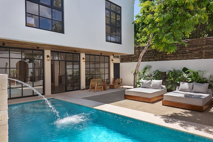 Villa Bona | 5bdrm•18 Guests•hottub & Housekeeping - Tulum