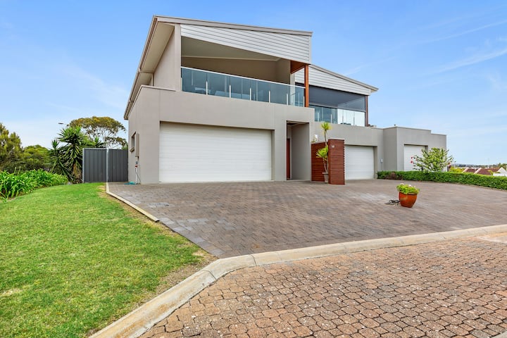 Oceanview Marina Townhouse - Port Lincoln