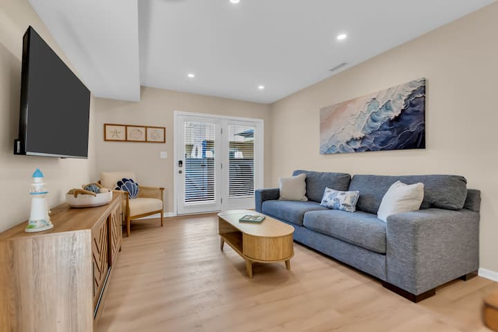 2 Bedroom Townhouse In Seaside Heights-beach Block - Seaside Heights, NJ