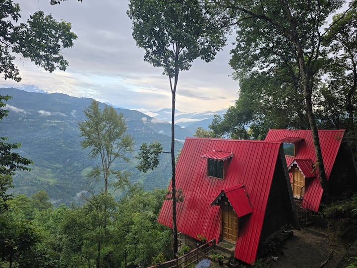Himalayan Cliff Cottage, Organic Food, West Sikkim - Pelling
