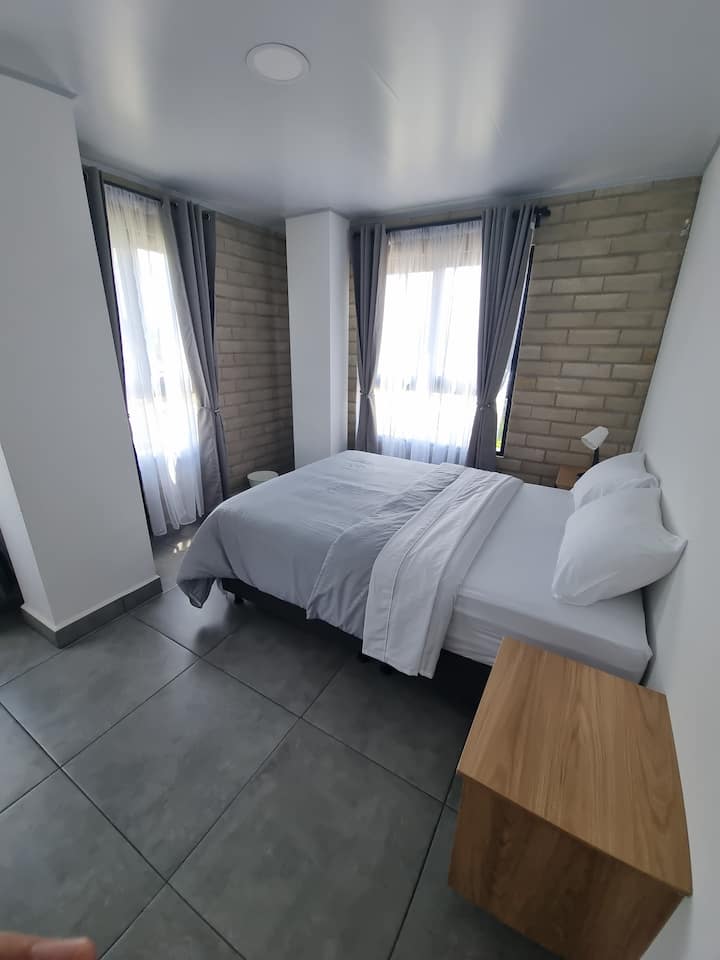 Andes Coliving – 8 quartos com casa de banho privada - Pousadas para ...