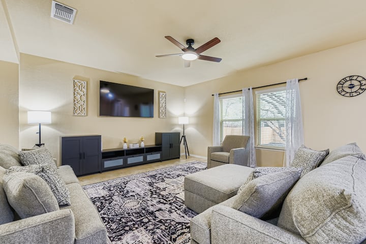 Home Sweet Home 4br/3.5ba•lackland•seaworld• Ev! - San Antonio, TX