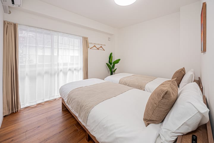 駅徒歩3分・銀座、浅草、東京駅30分｜バス・トイレ別 /U Stay 303 - Koshigaya