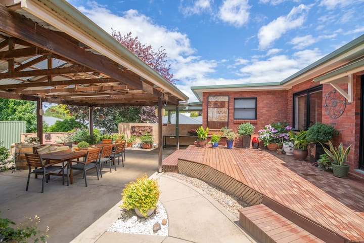 Coorabin -Spacious Country Home - Pets Welcome - Orange City