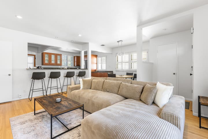 3bd Burbank | Garage | Fenced Yard - Burbank, CA