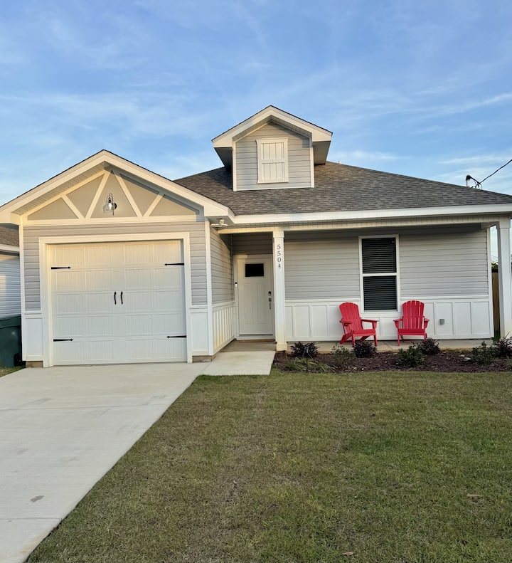 Coastal Haven — Brand New 3br/2ba Near Beaches - Perdido Key, FL