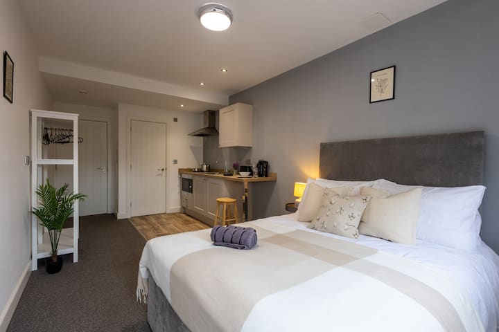 Chic Hideaway Studio In Central Derby - Derby, UK