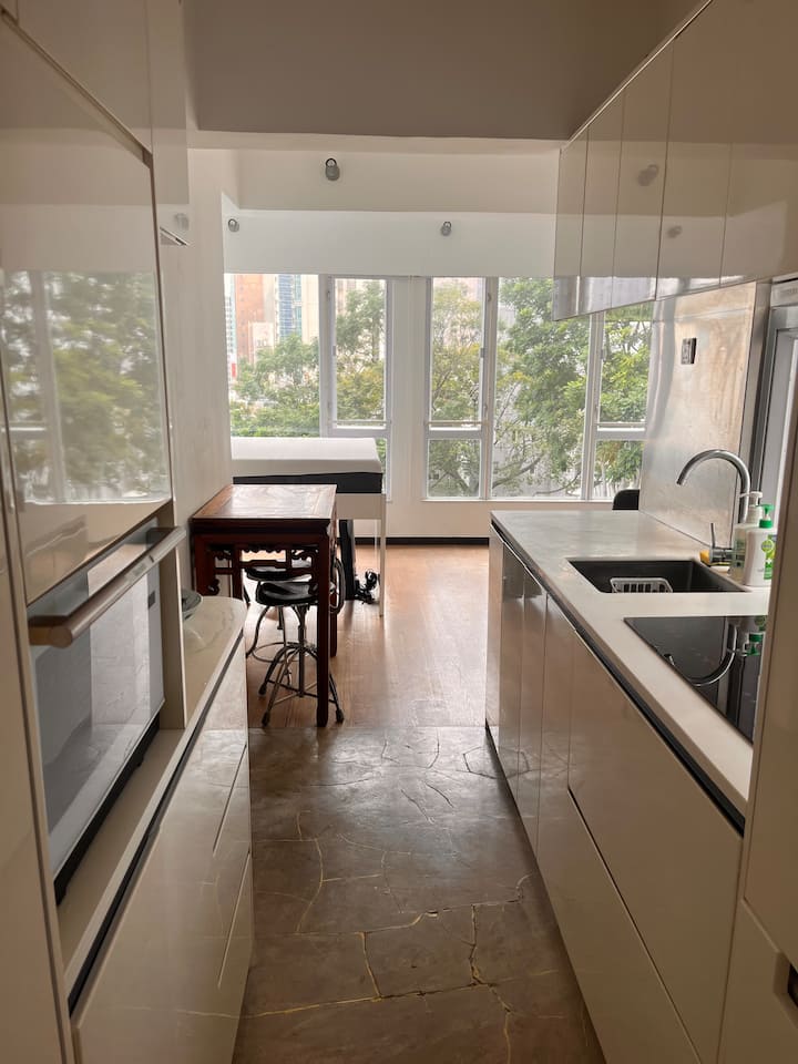 Studio + Roof Located At The Heart Of Hk Soho Area - Hong Kong