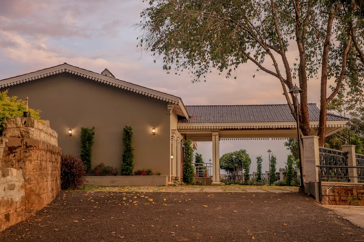 Luxury 4 Br Villa By Xplore Indo - Kotagiri