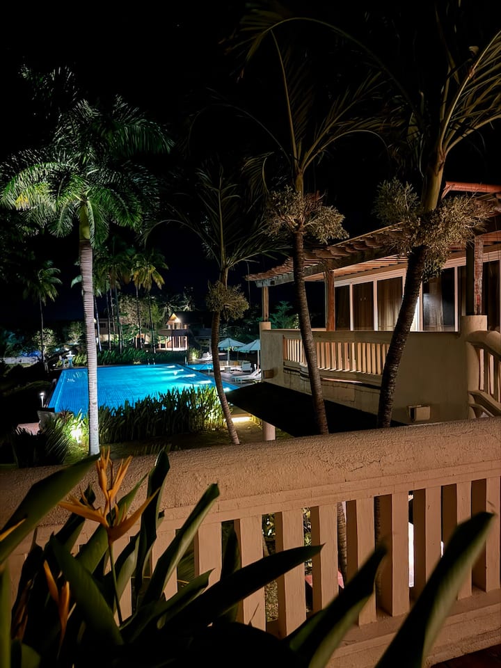 3br Spacious Villa Overlooking The Beach - San Remigio