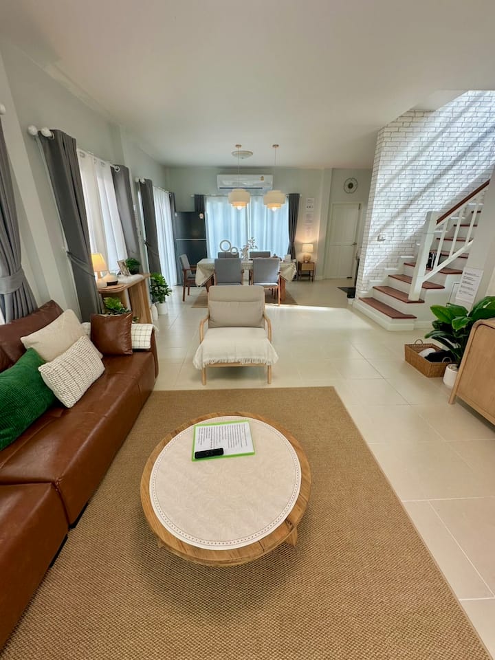 Annahome234@latkrabang - Bangkok Suvarnabhumi Airport (BKK)