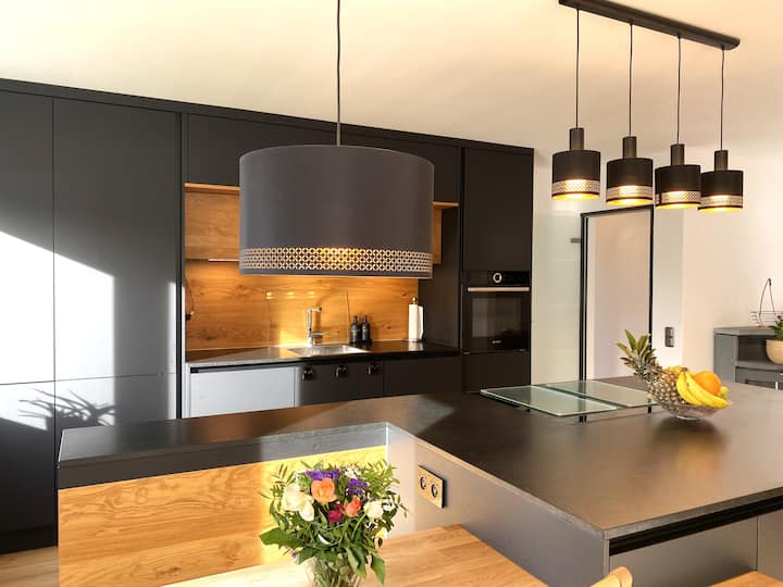 Modernes & Zentral Gelegenes Ferienhaus - Memmingen