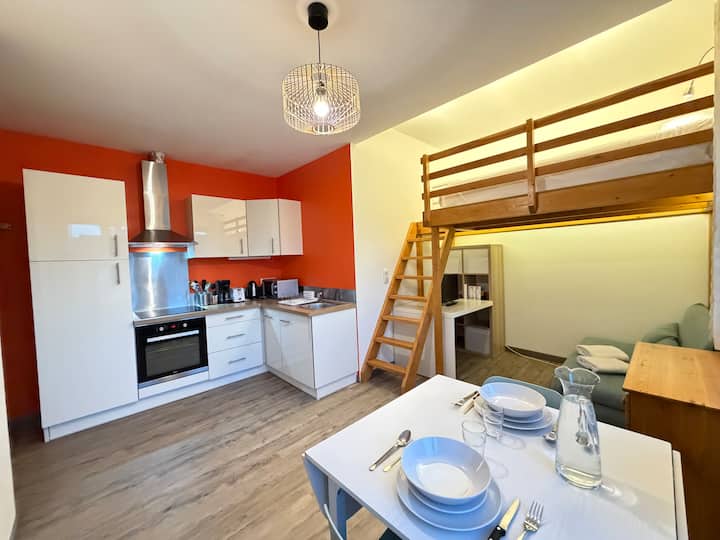 Urban Loft, Studio Proche Gare, Parking Privée - Bourgoin-Jallieu