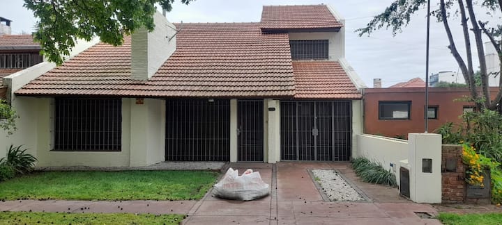 Excelente Chalet En Zona San Carlos - Mar del Plata