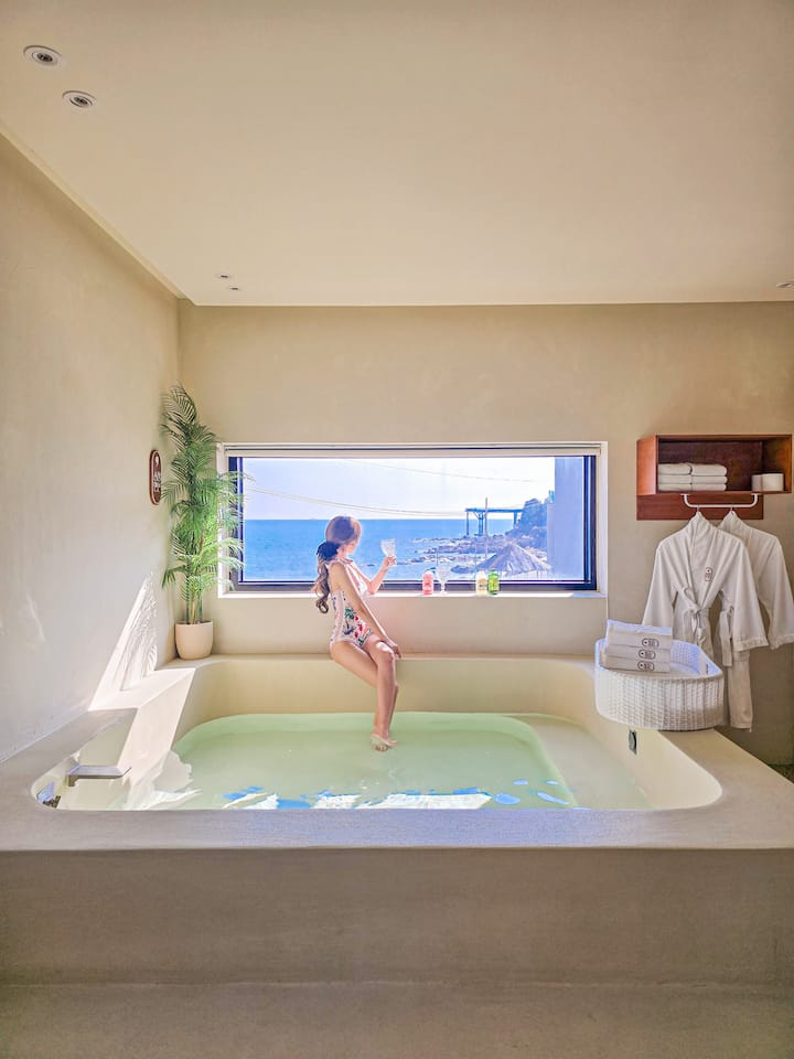 [4f] Private Sunset Ocean Jacuzzi Near Haeundae - Busan