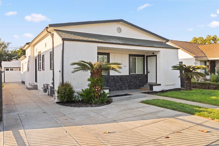 3b 2b Florence Duplex Near Dtla & Crypto - South Gate, CA