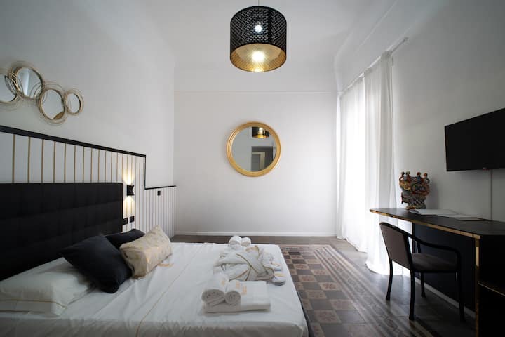 Verus Room - Camera  Oro Nero - Caltagirone